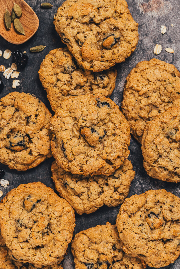 Chewy Gluten Free Cardamom Oatmeal Cookies | sweet miscellany